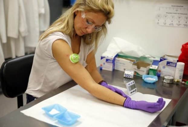 Dispositivo que coleta sangue sem agulha e sem dor está chegando ao mercado